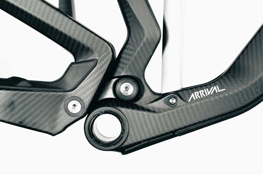 We Are One Arrival Frame - UDH - 152mm Travel